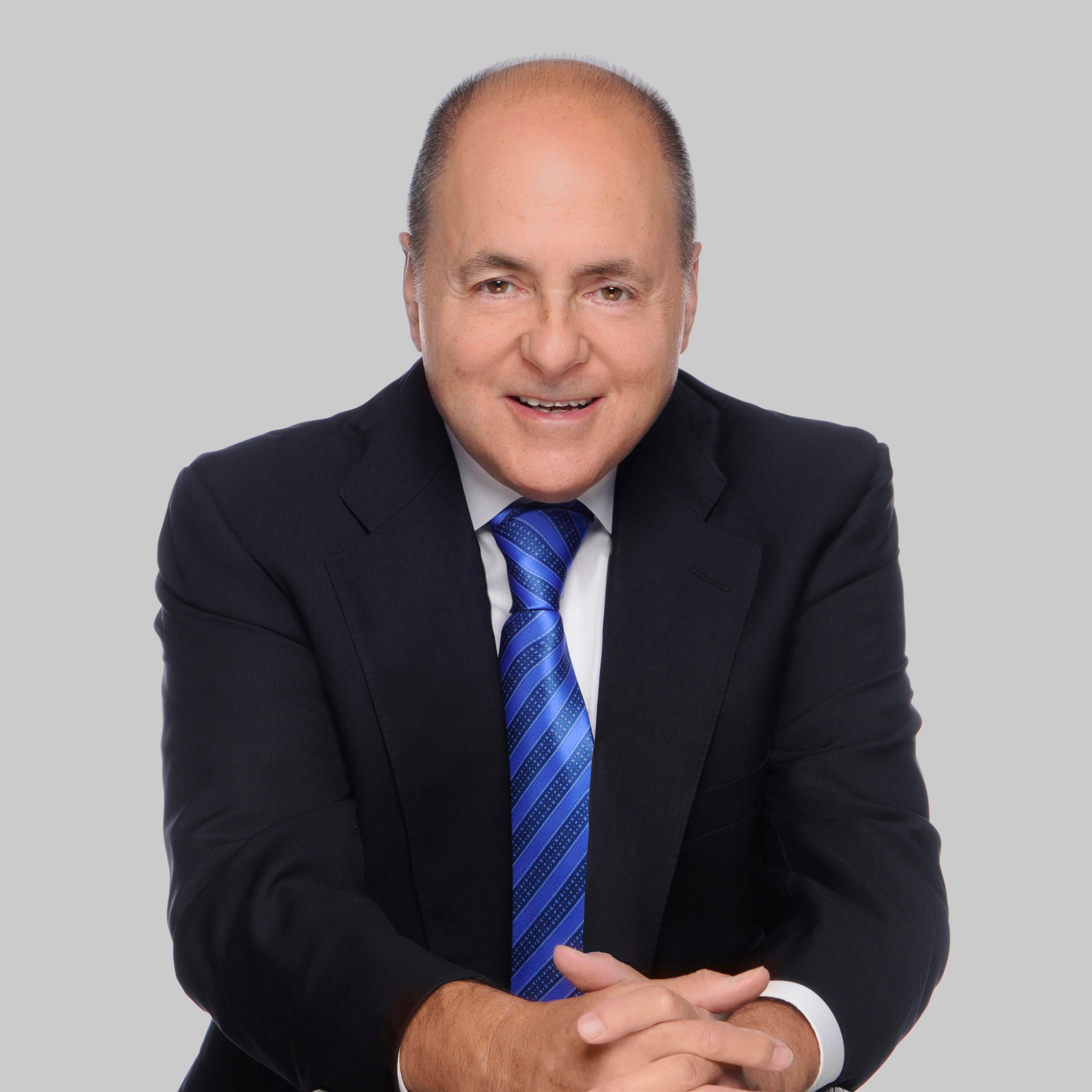 Deans Cabinet - Suffolk University